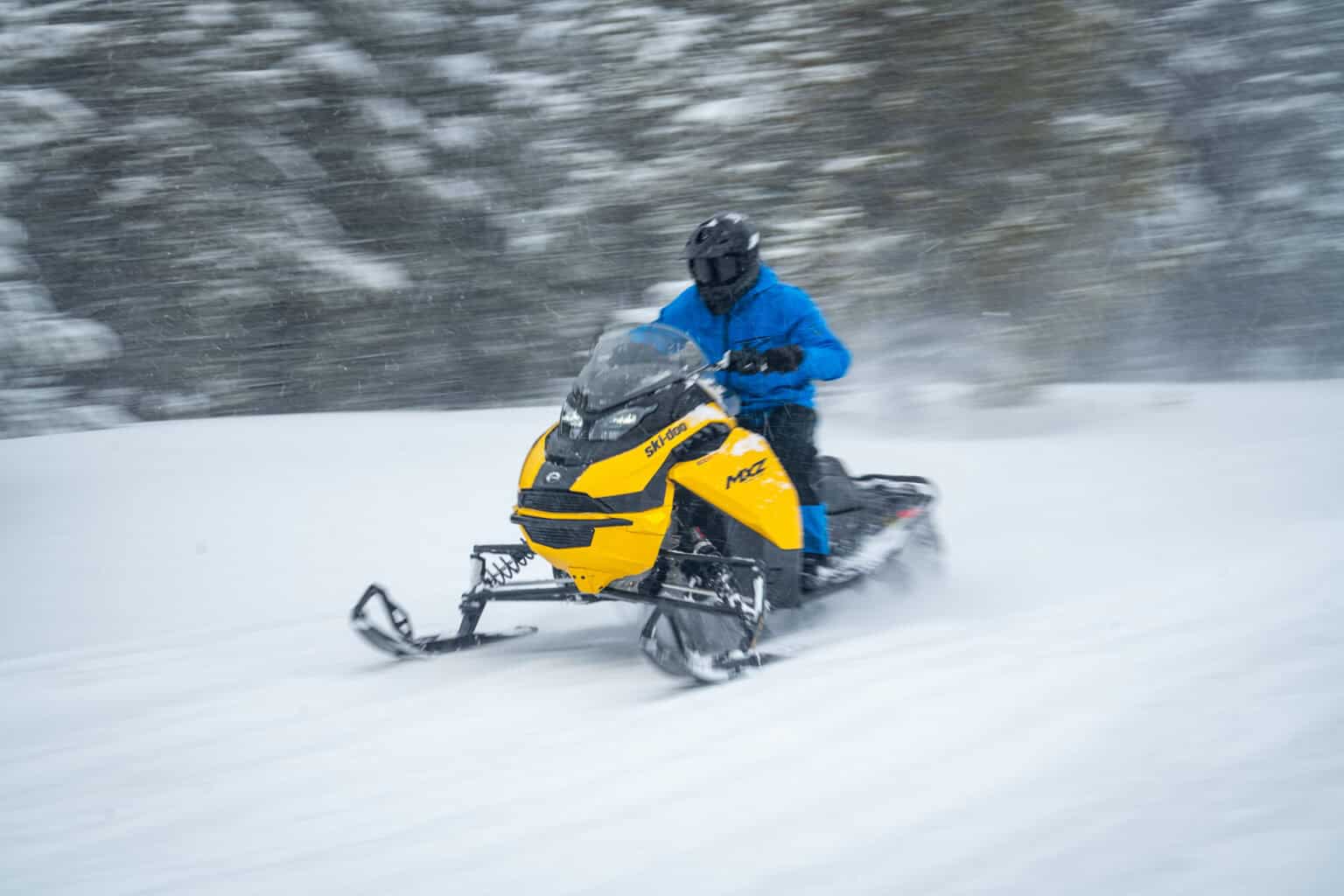 SKI-DOO MXZ 600R E-TEC - EN LITEN VEPS MED SKIKKELIG STIKK - Sledtrax