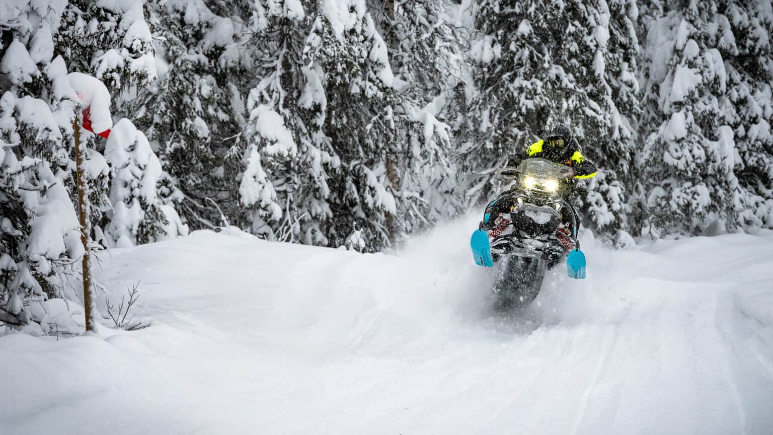 LYNX COMMANDER RE 900 ACE TURBO R - PREMIERE - Sledtrax