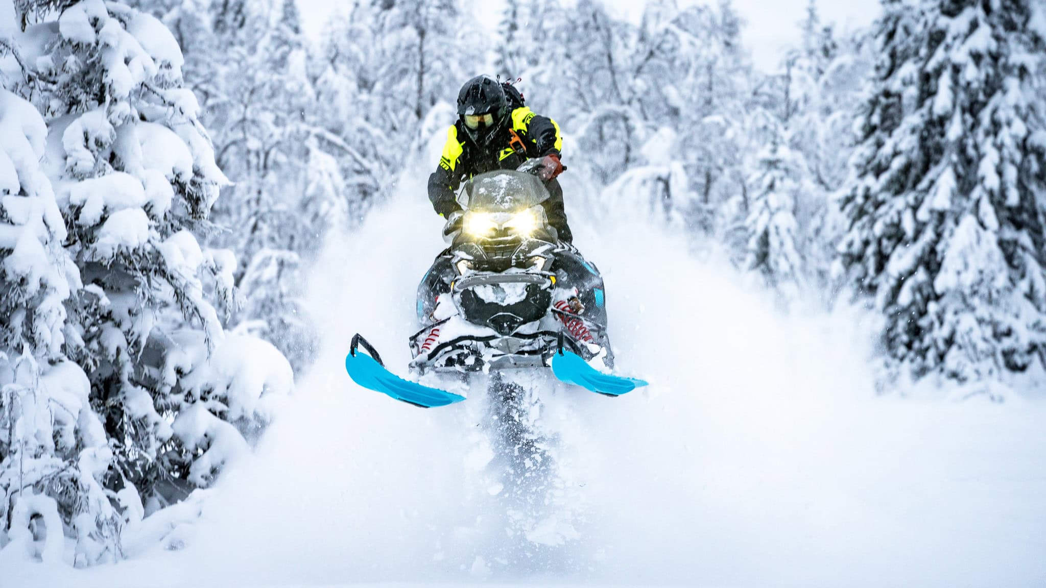 LYNX COMMANDER RE 900 ACE TURBO R - PREMIERE - Sledtrax
